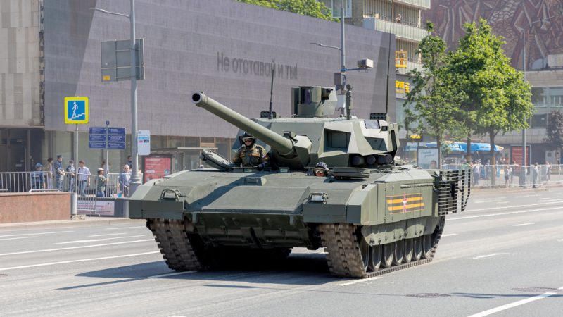 Indie chce stavět tanky na ruské Armatě, sankcí USA se nebojí