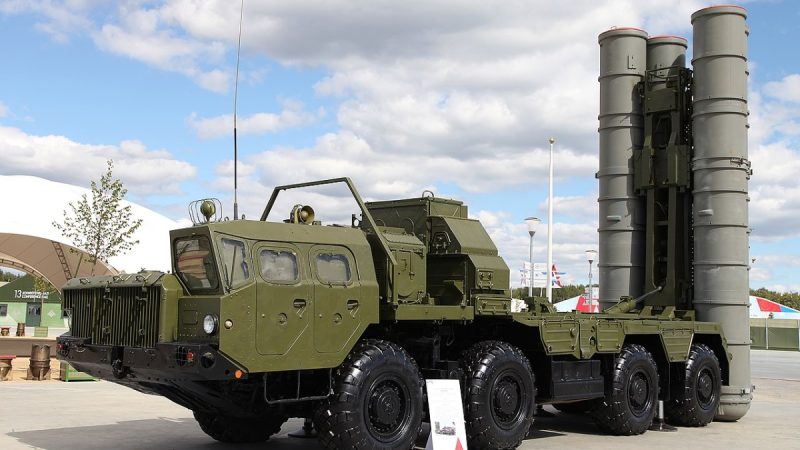 Ruský systém S-500 zvládne i hypersonické zbraně. Ale možná jde o lži