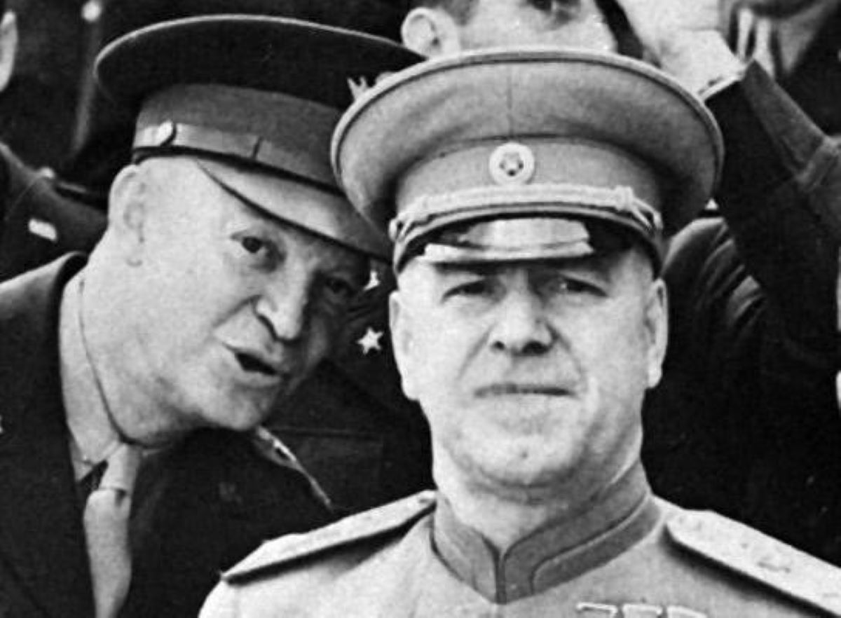 Proč po Stalinově smrti nepřevzal SSSR milovaný maršál Žukov?