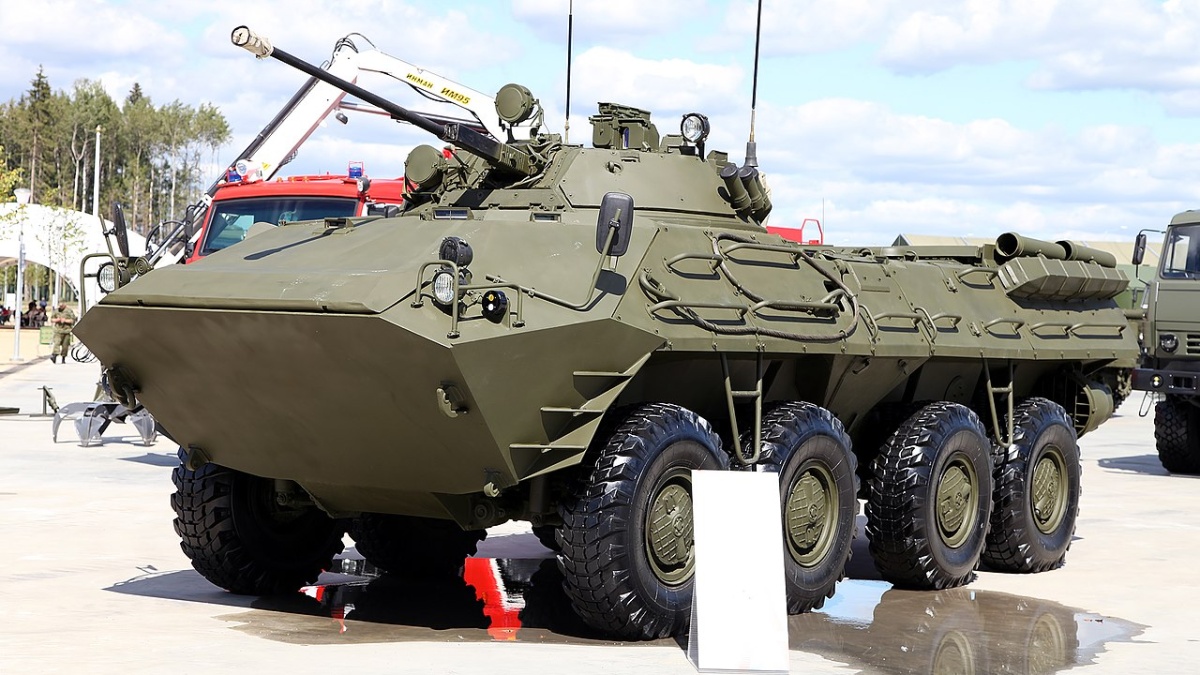 Rusko nasadilo i velmi vzácný transportér BTR-90, viděn byl pouze jednou