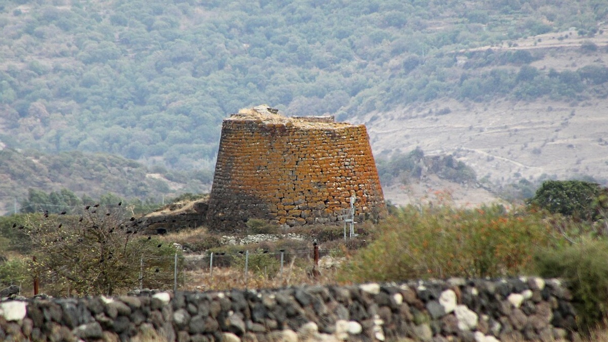Nikdo neví, k čemu přesně 3 500 let stará stavba nurag Arrubiu sloužila