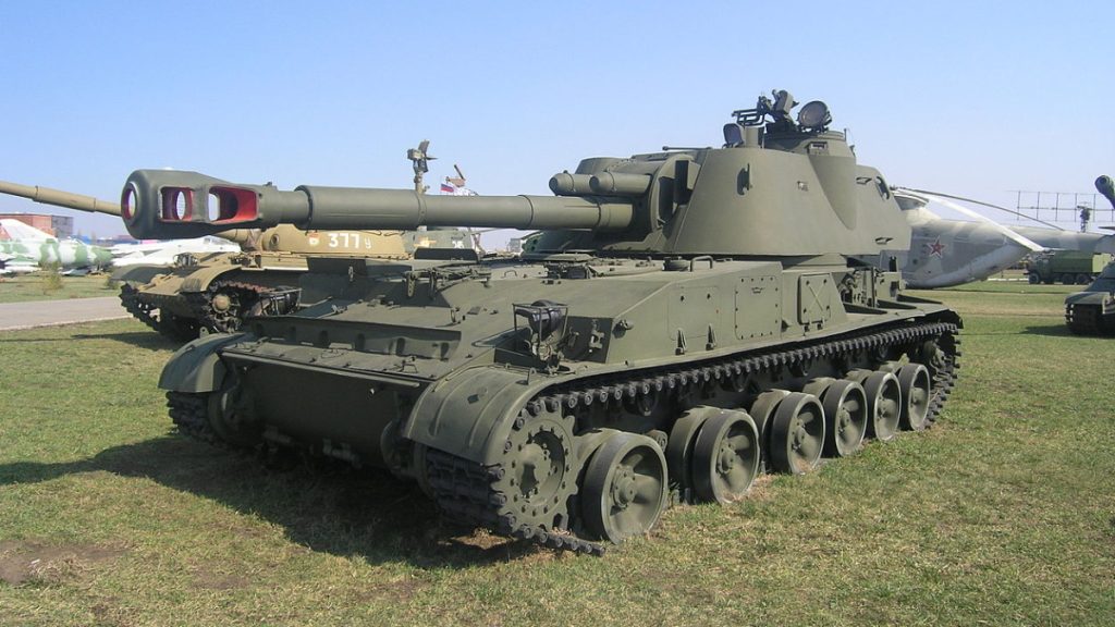 Ruská houfnice 2S3 Akatsija slouží armádě už přes 50 let