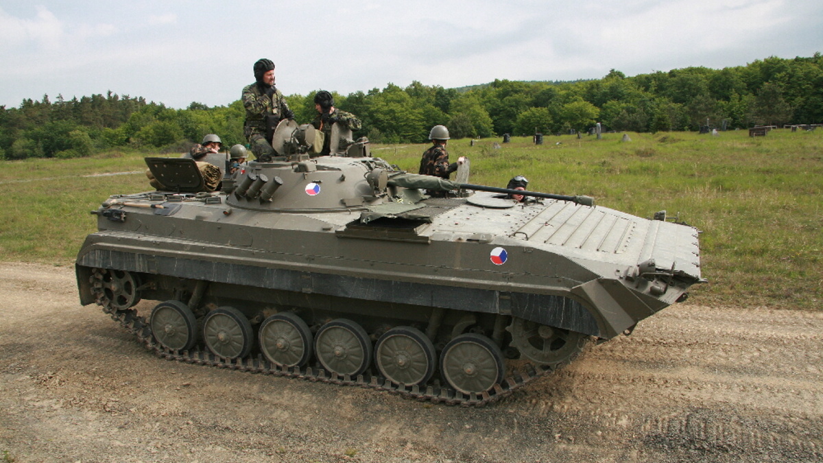 Česko-slovenské BVP-M2 SKCZ Šakal armáda právem odmítla