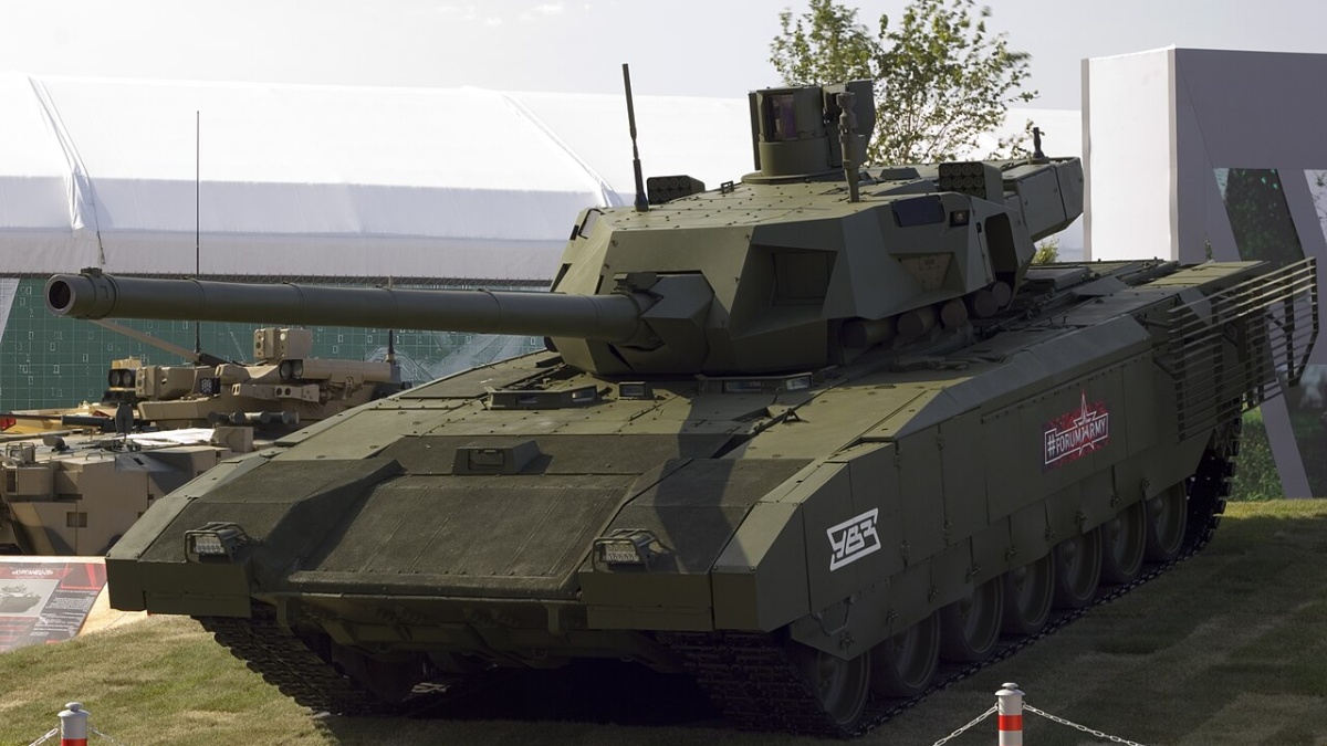 Rusko nasadilo proti Ukrajině svůj nejtěžší kalibr, T-14 Armatu