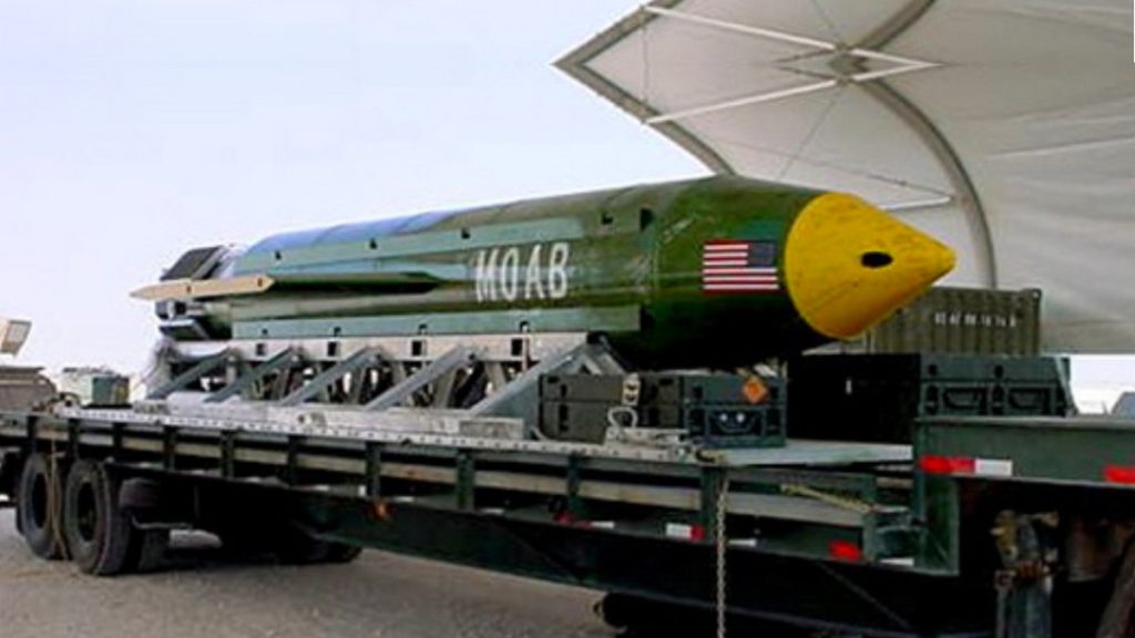 GBU-57A/B není matka všech bomb. Funguje úplně jinak, nepleťte si to