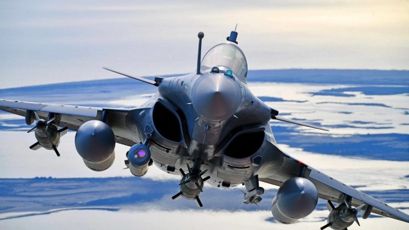 Čínská J-10C bude mít soupeře. První Rafale B pro Indonésii je hotový